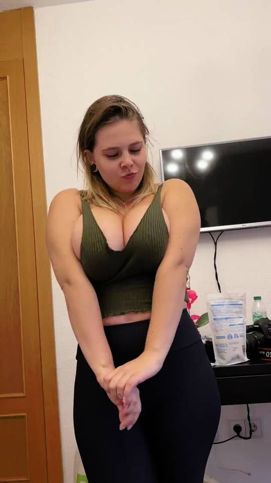 Are they too big | Scrolller