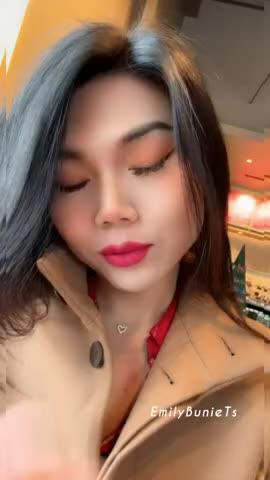 Are you jerking off to this ? | Scrolller