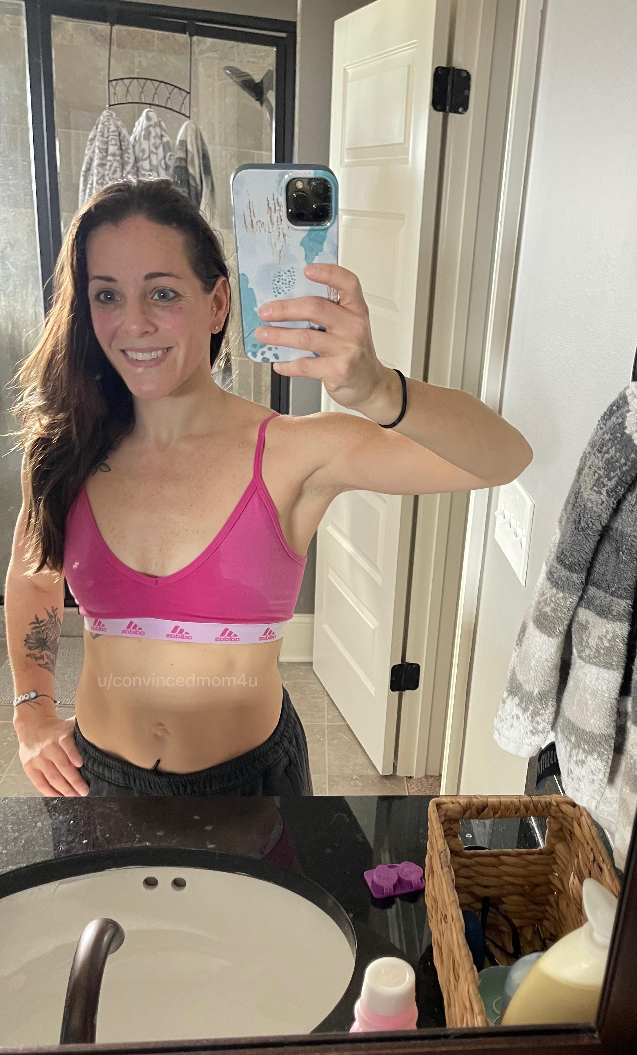 Armpit and sweaty bra after a run! | Scrolller