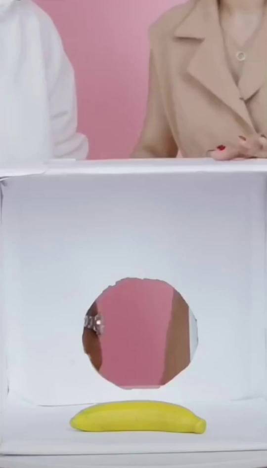 Avneet Kaur's reaction - YouTube | Scrolller