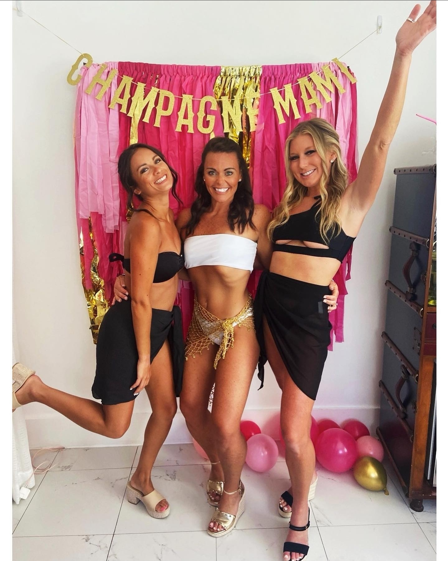 Bachelorette party | Scrolller