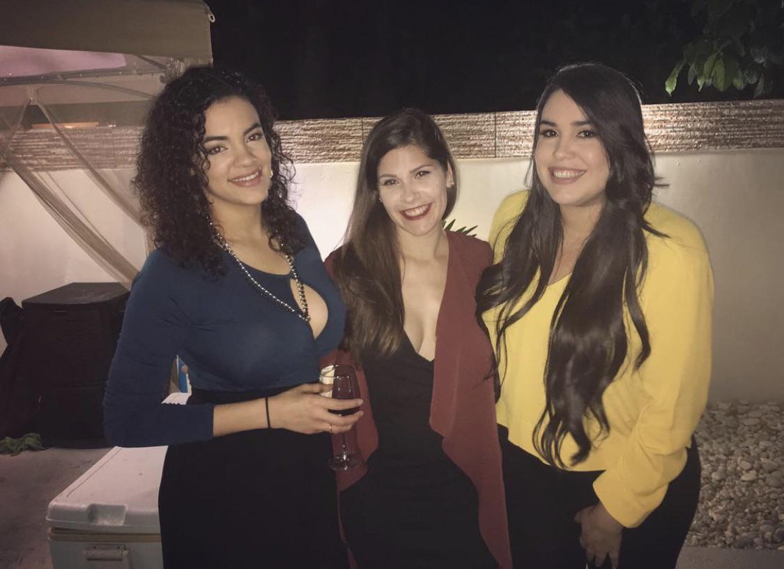 Backyard bbq | Scrolller