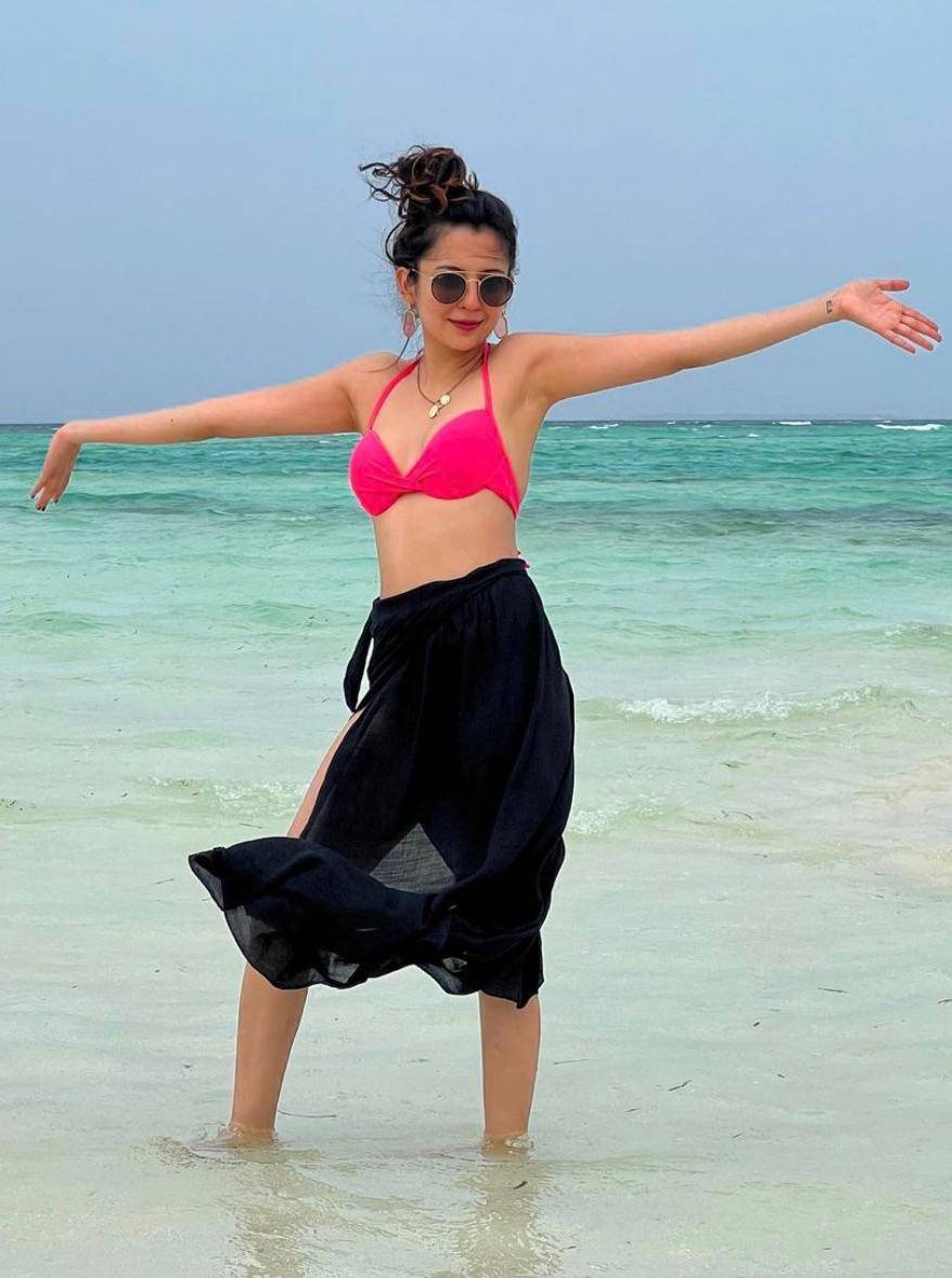 Barkha Singh | Scrolller