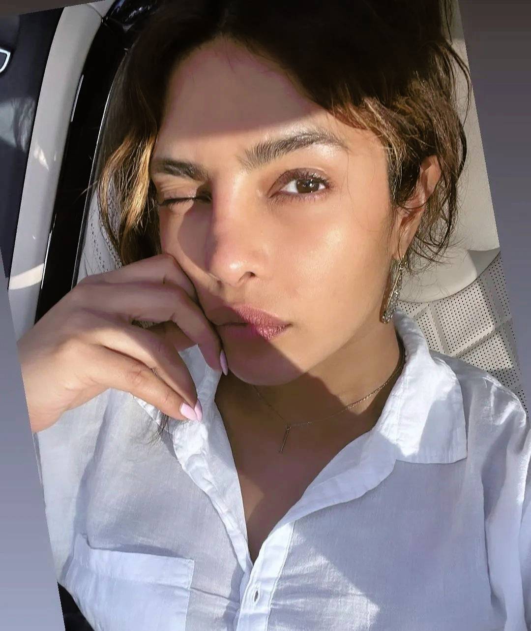 Beautiful no makeup look. | Scrolller