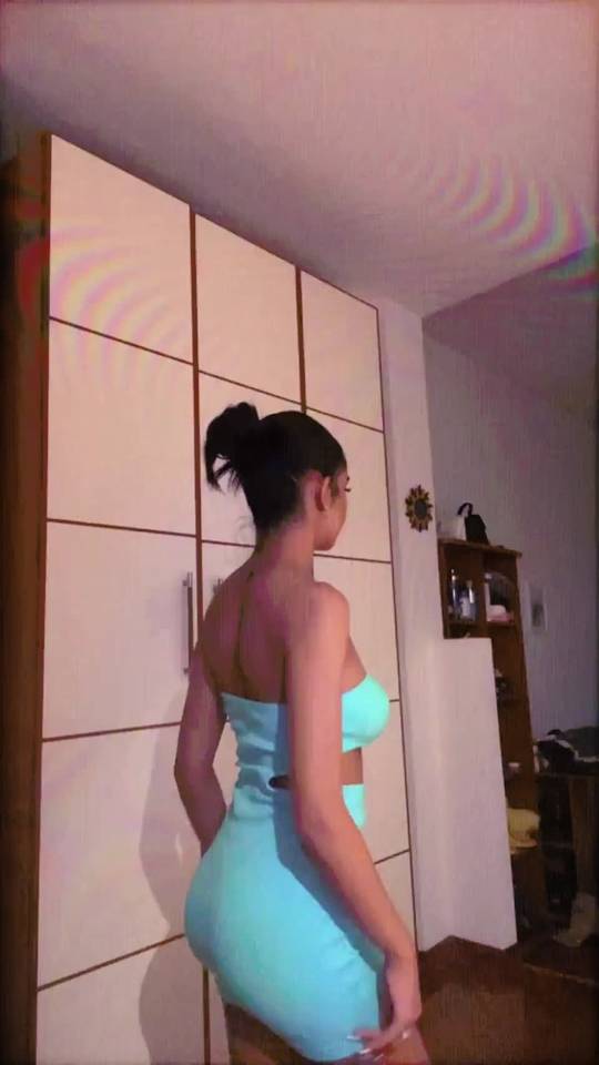 bend me over and make me moan? | Scrolller