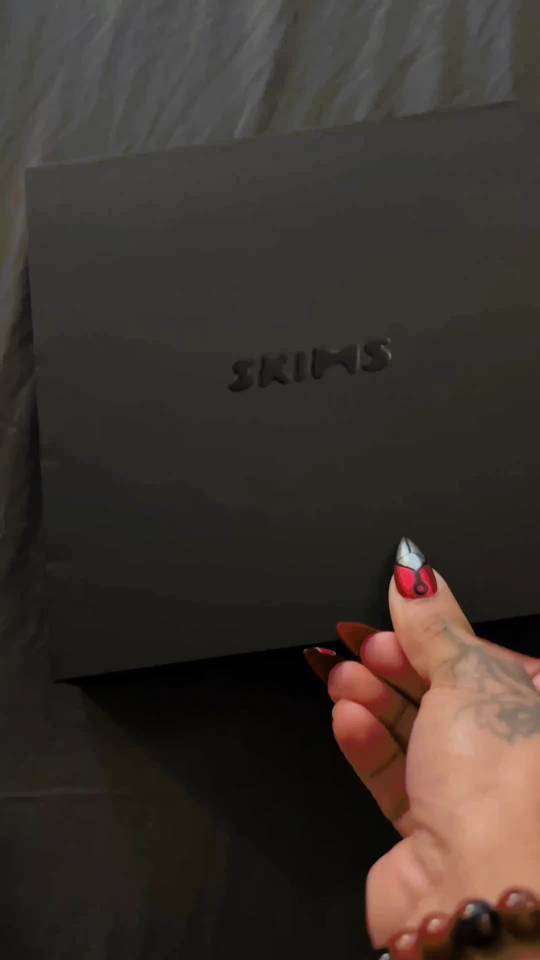 Bikini Zelina | Scrolller