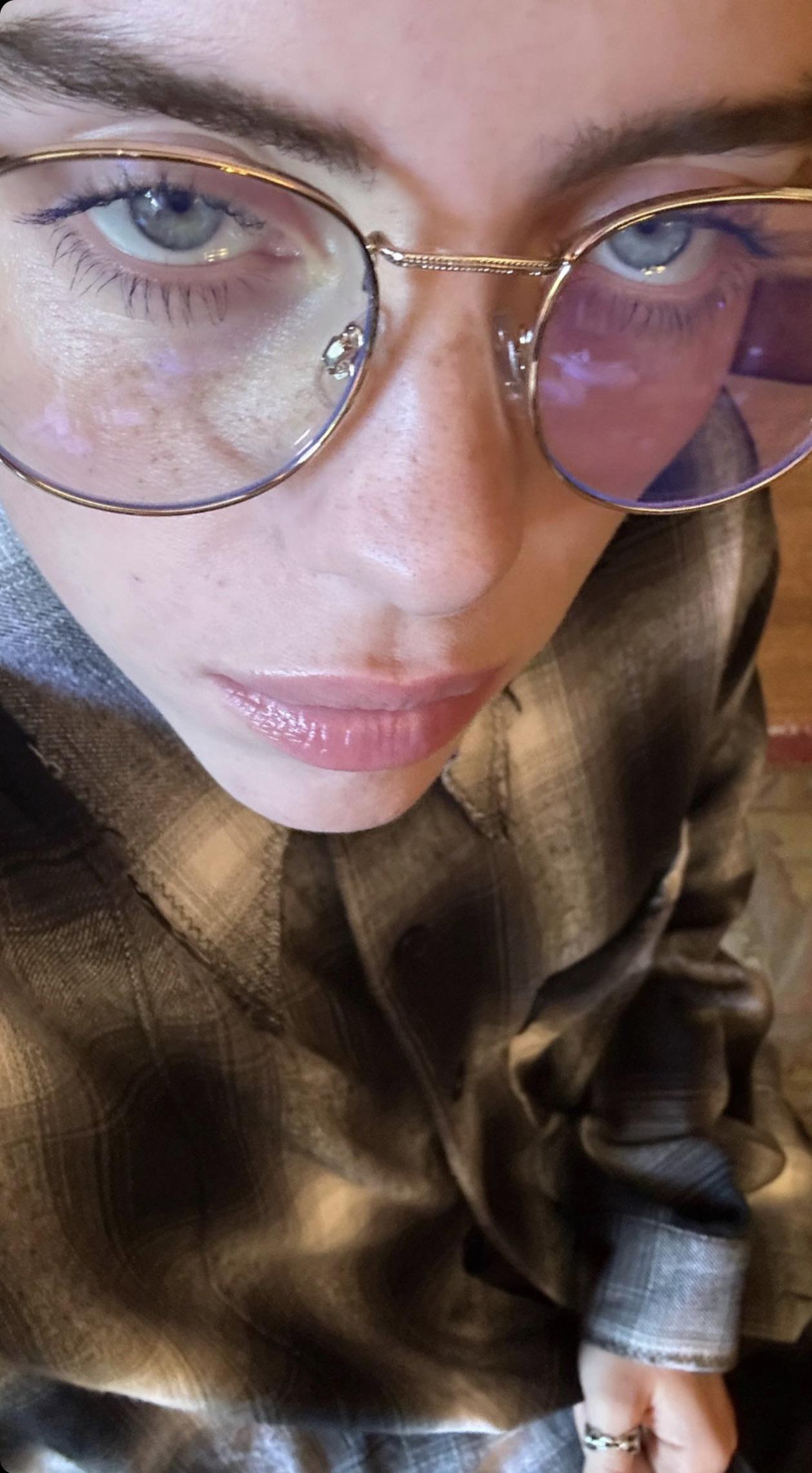 Billie With Glasses | Scrolller