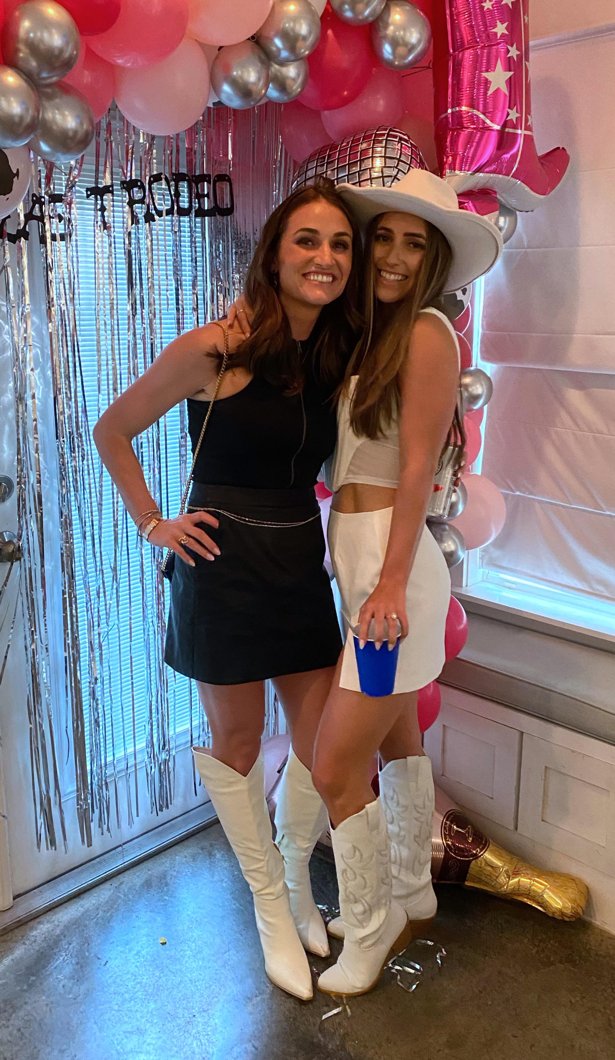 Black and white (IKTR) | Scrolller