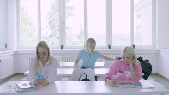 Blonde Ambition | Scrolller