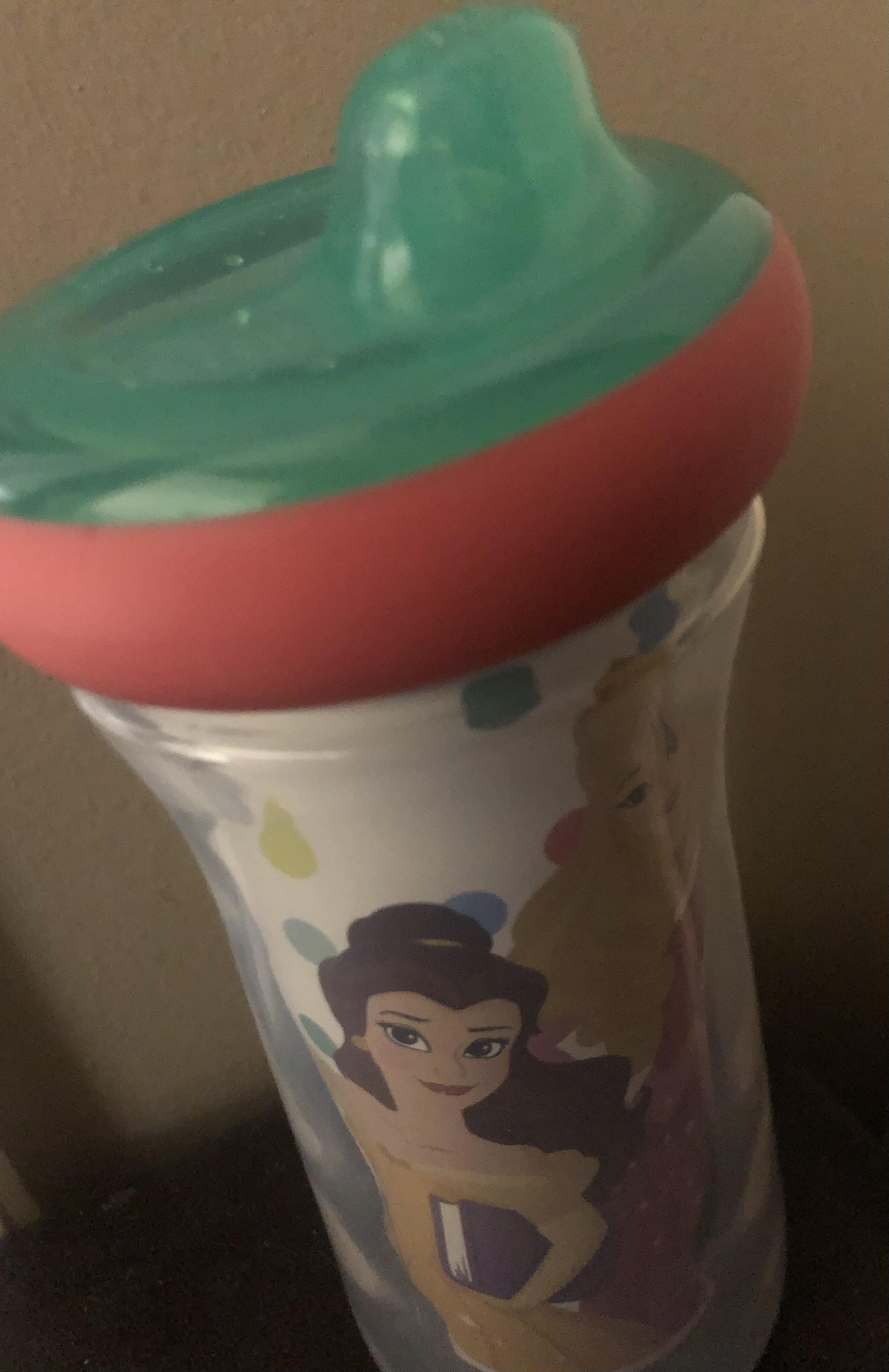 Bottle or sippy? Which do you like more and why? Here’s my my favorite ☺️ | Scrolller