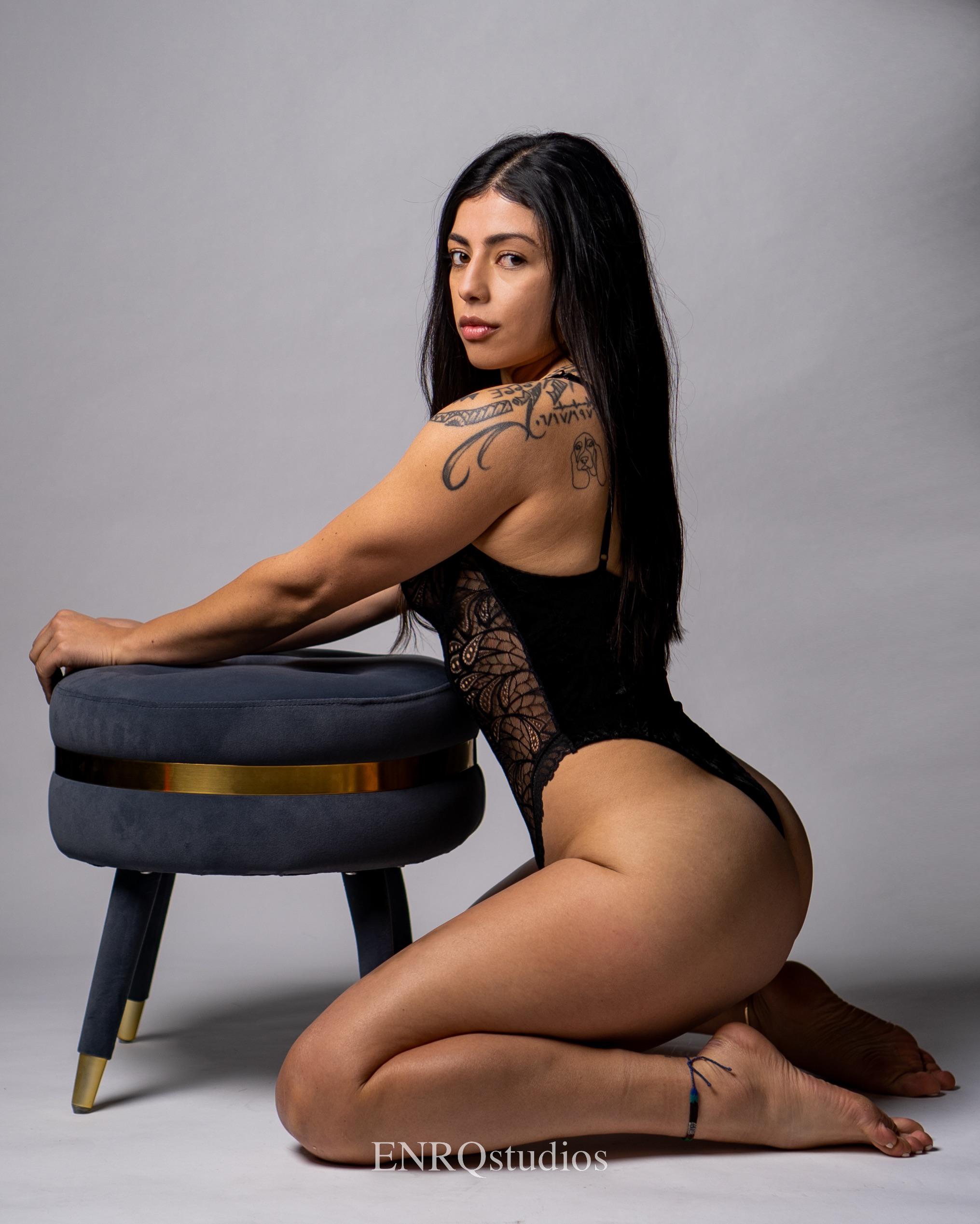 Boudoir (irtr) | Scrolller