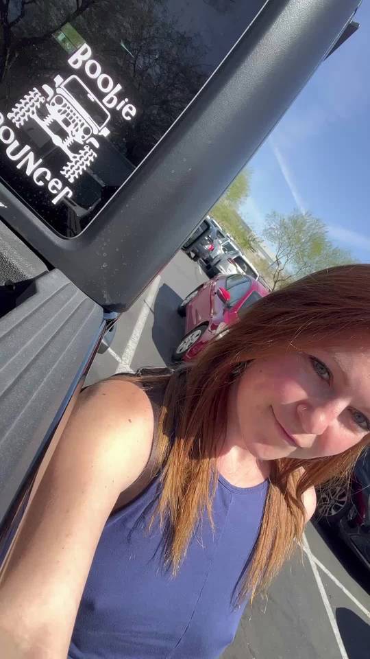 Bounce bounce | Scrolller