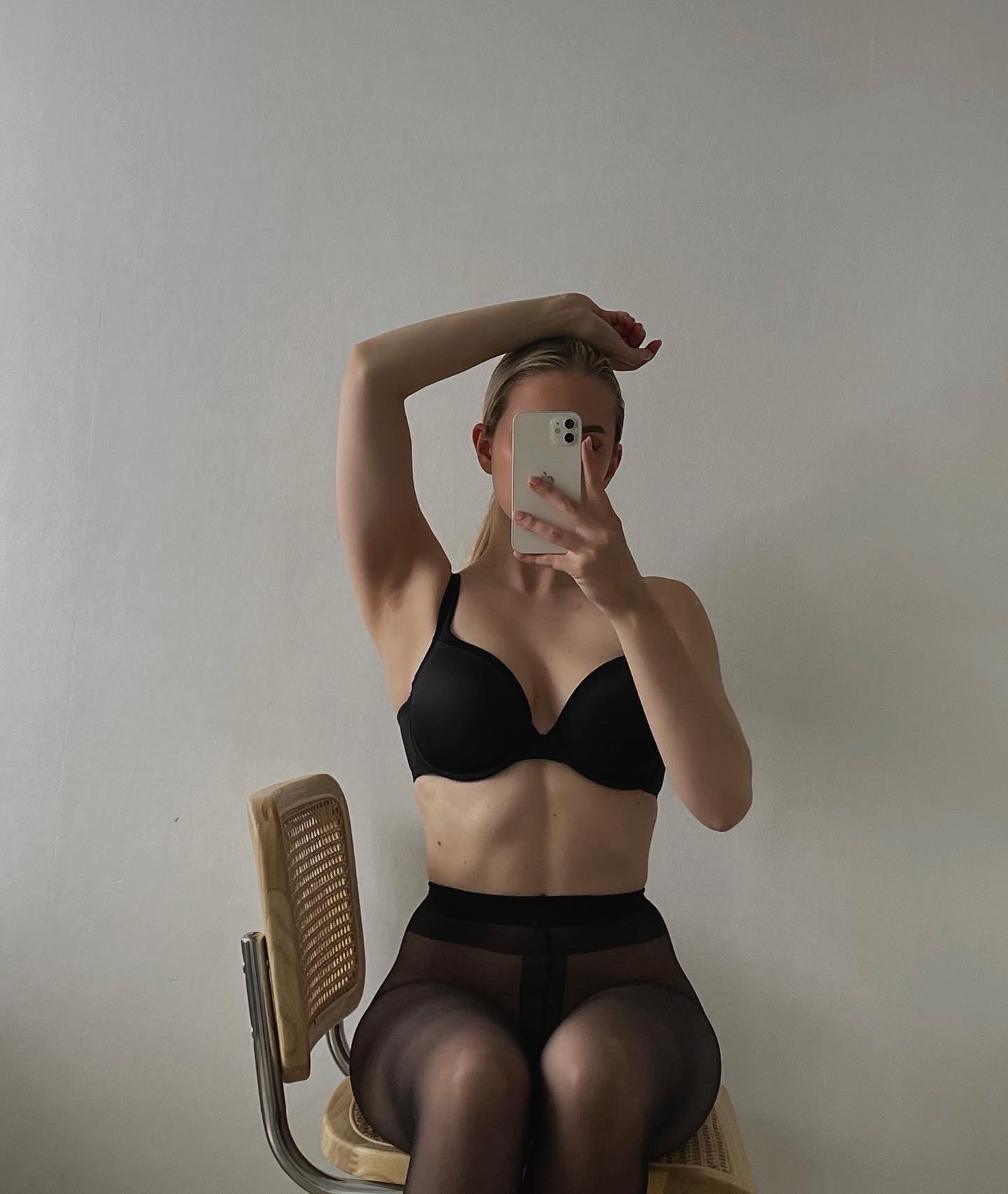 Bow down | Scrolller