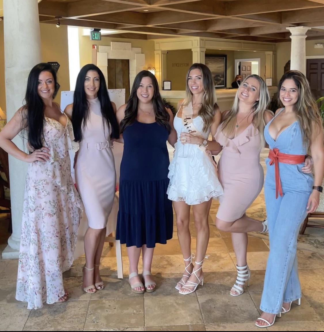 Bride and her besties | Scrolller