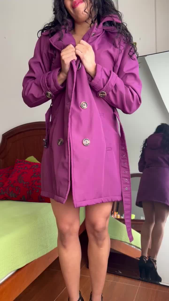 Can I use your body now to keep me warm? | Scrolller