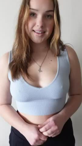 Can my bounce make you hard? | Scrolller