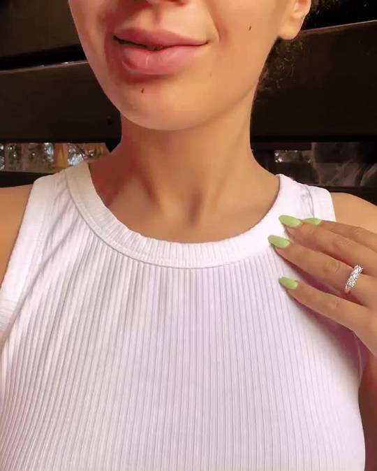 Can we go to the bathroom for a quickie before a tasty burger? | Scrolller