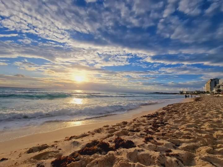 Cancún 3 | Scrolller