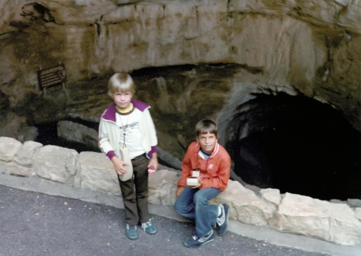 Carlsbad caverns in the 1970s | Scrolller