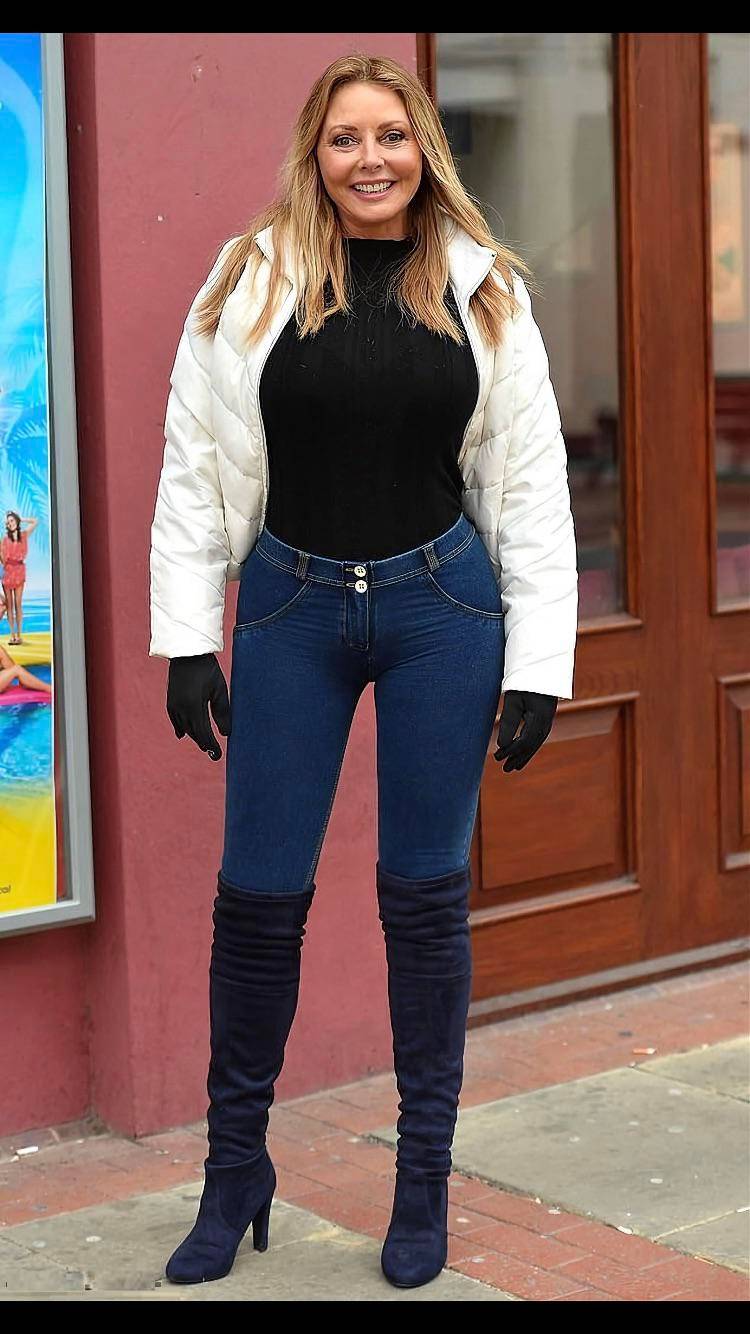 Carol Vorderman at her boot clad best - love to see her in FMBs | Scrolller