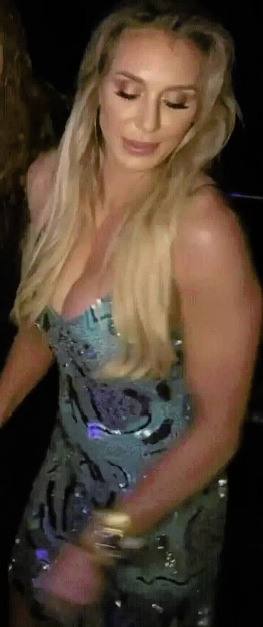 Charlotte shaking her Watermelons | Scrolller