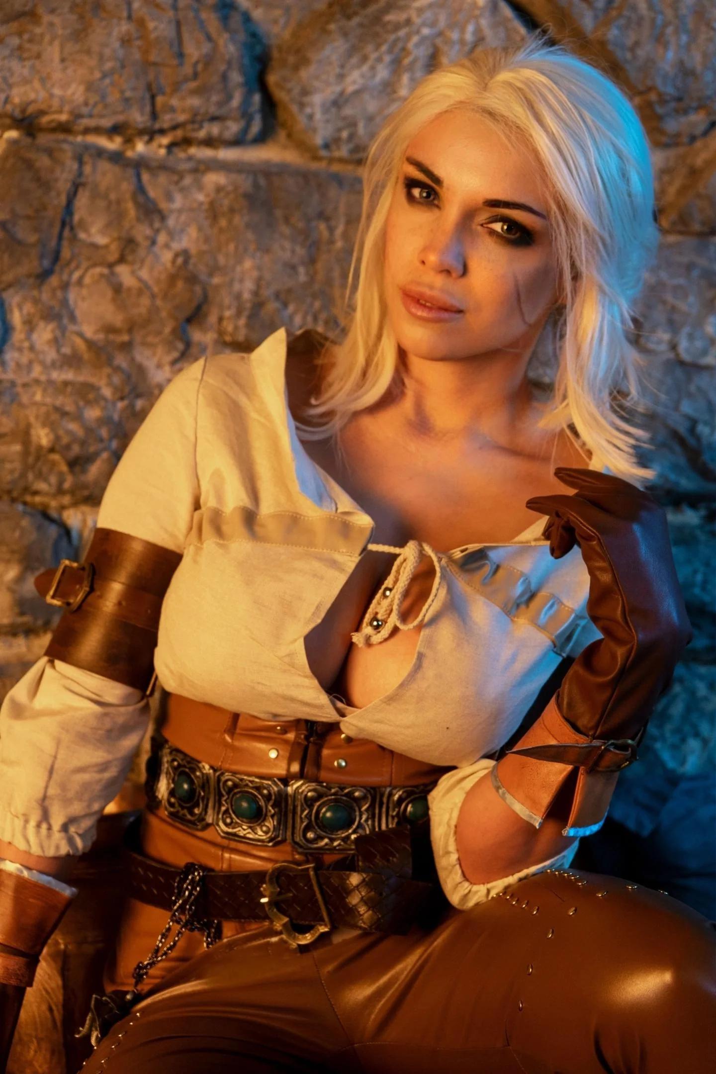 Ciri Cleavage (Octokuro) | Scrolller