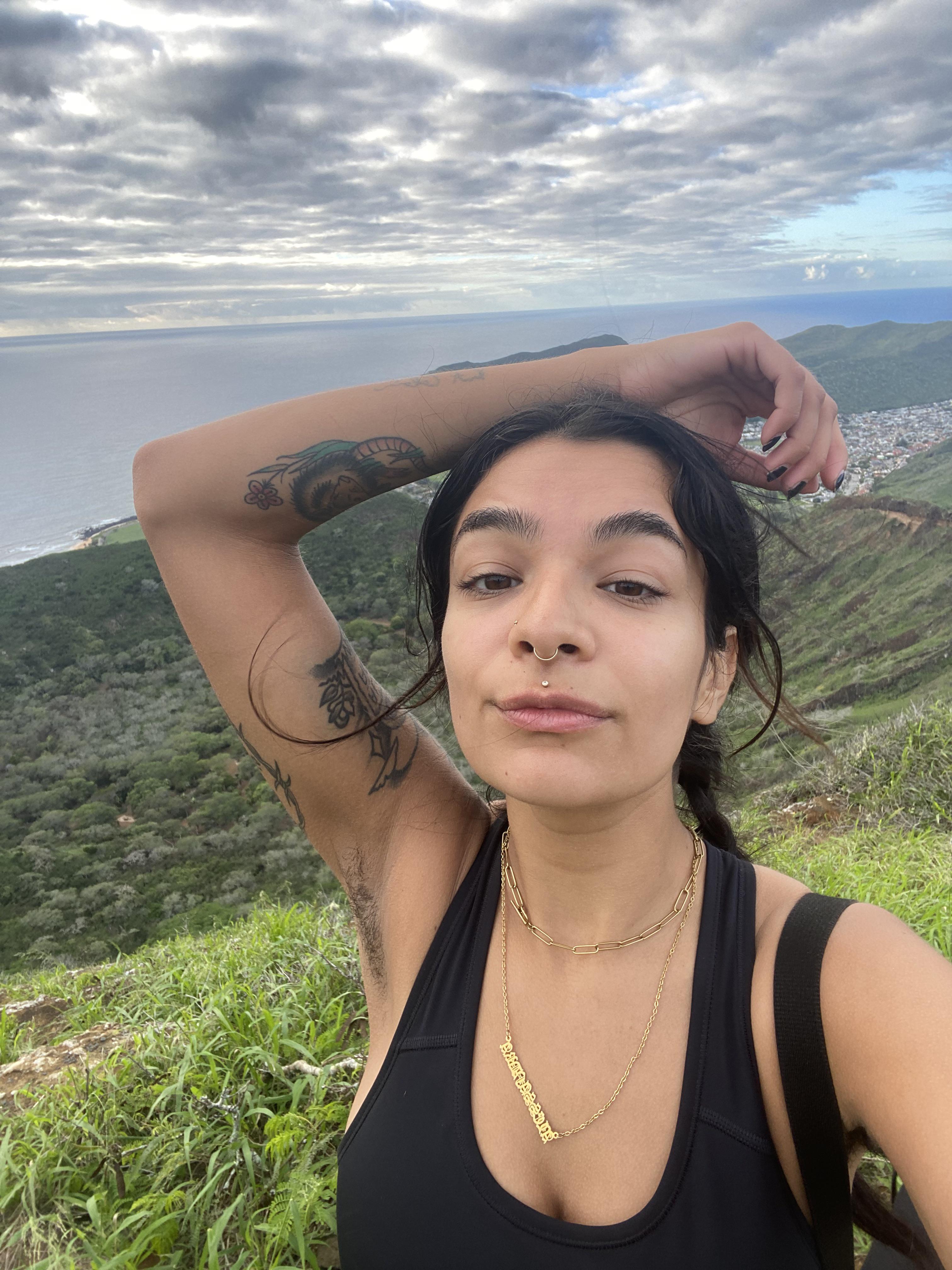 climbed 1048 steps only to take a pit pic | Scrolller