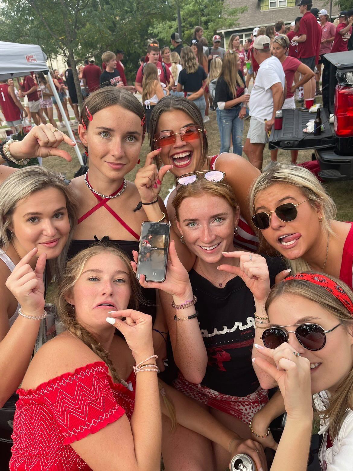 College Chicks Cant Believe My Dick Is That Small Scrolller