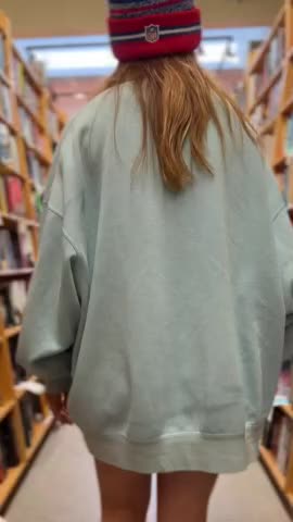 Come [f]ind my booty in the fantasy section 🦊 | Scrolller