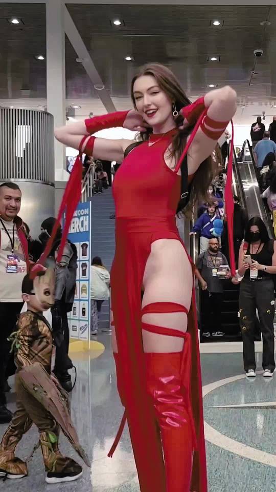 Comic Con LA cosplay vid | Scrolller