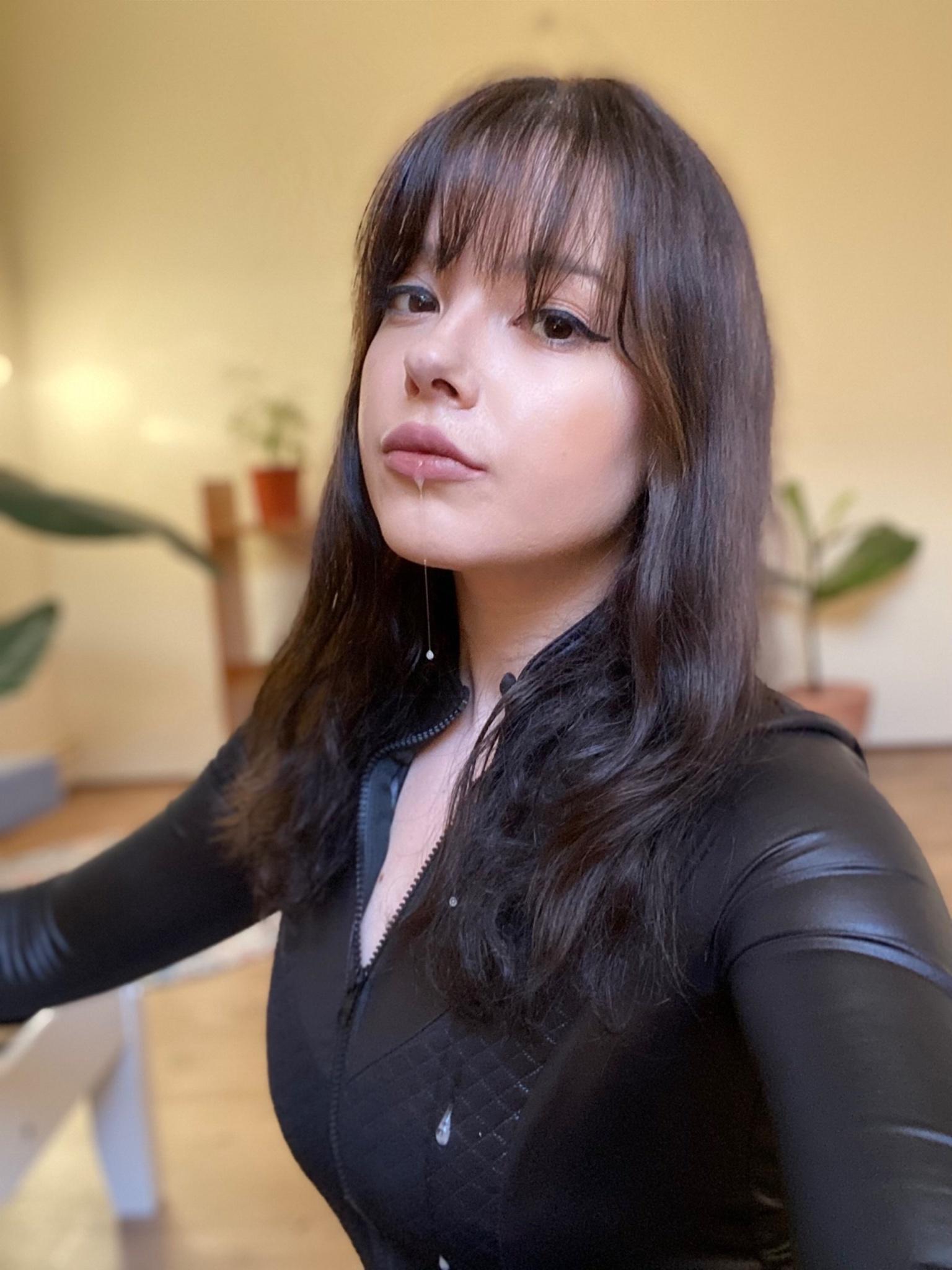 currently drooling | Scrolller