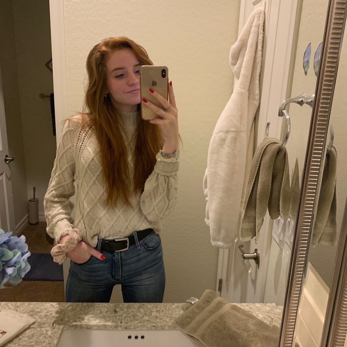 Cute redhead | Scrolller