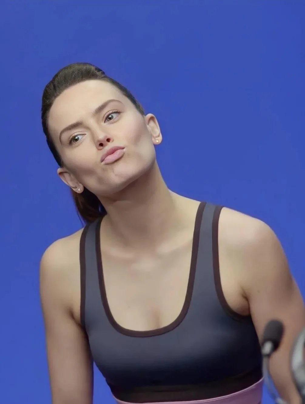 Daisy Ridley | Scrolller