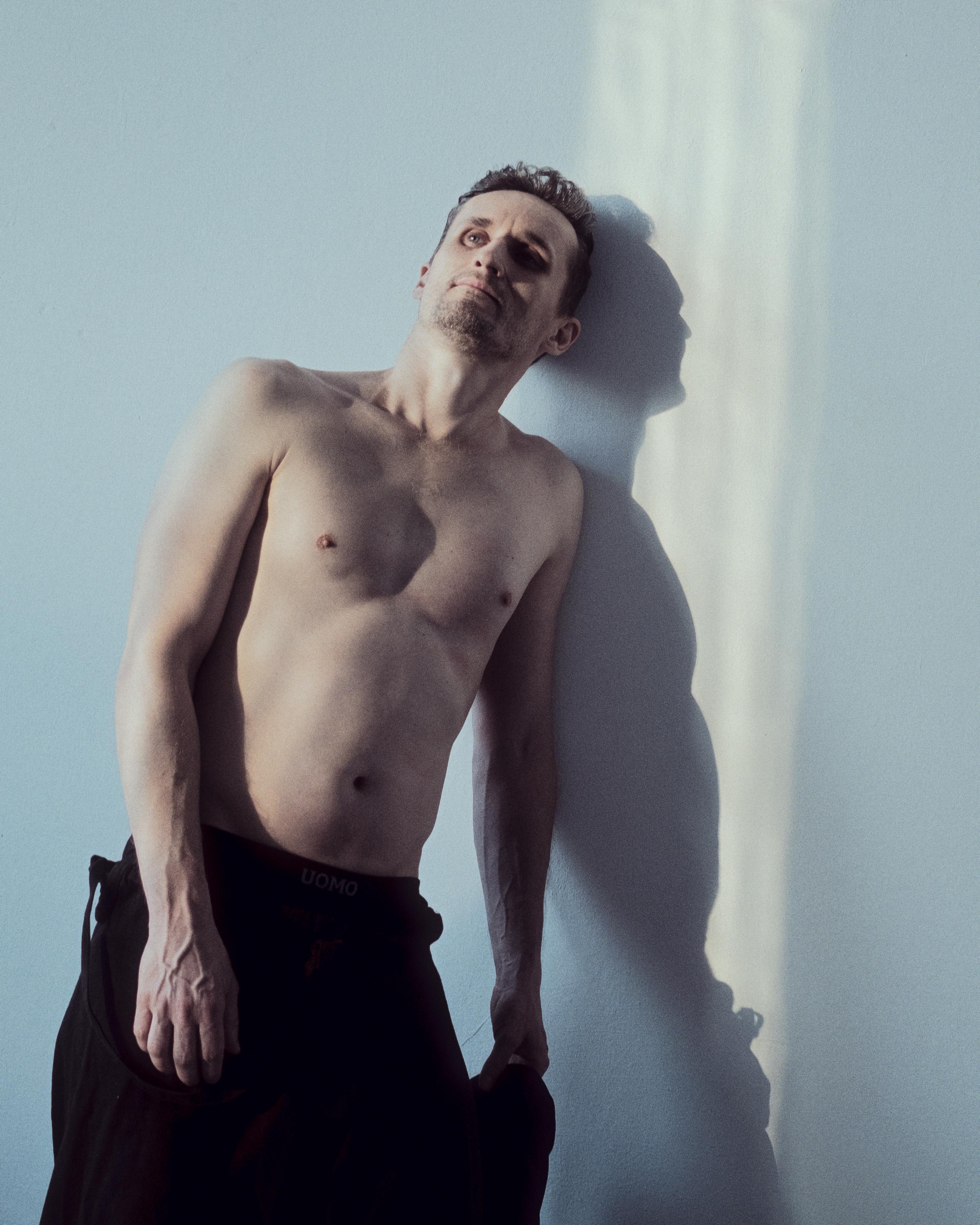 Dancer [Fuji X100V] | Scrolller