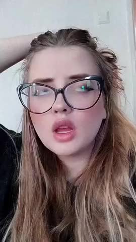 do u like my cue face? | Scrolller