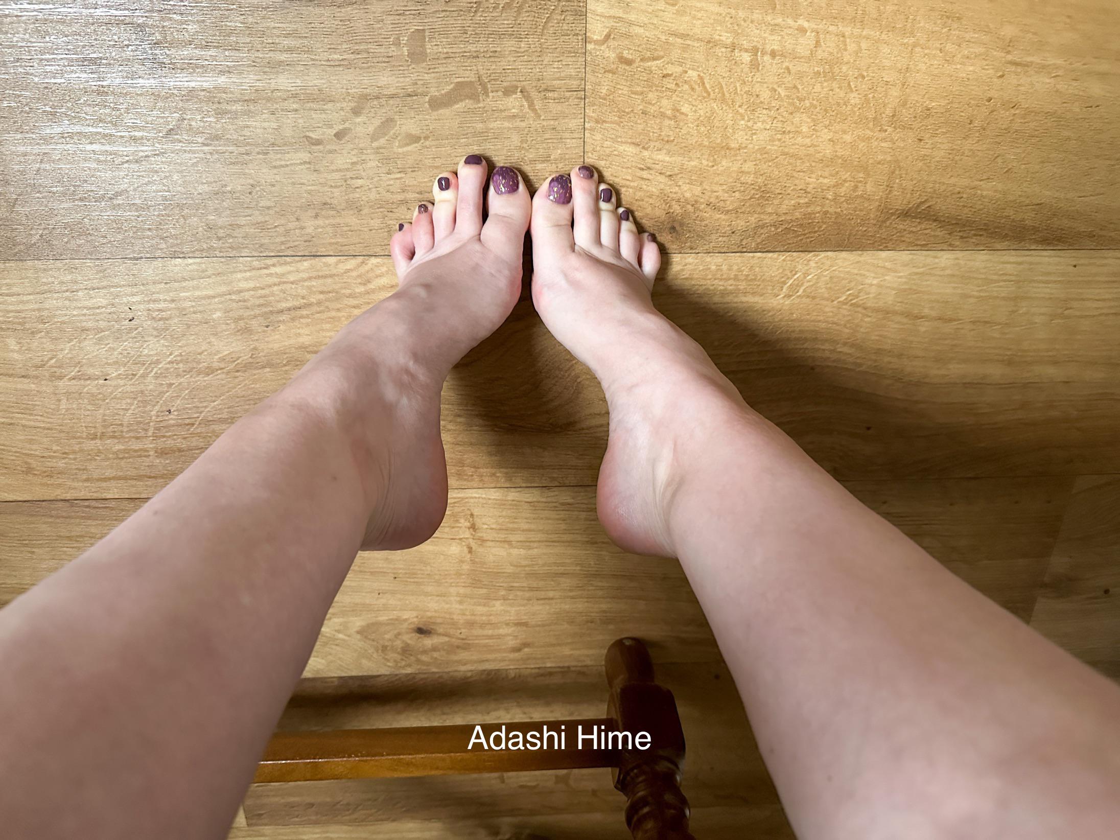 Do you like my high arches ? | Scrolller