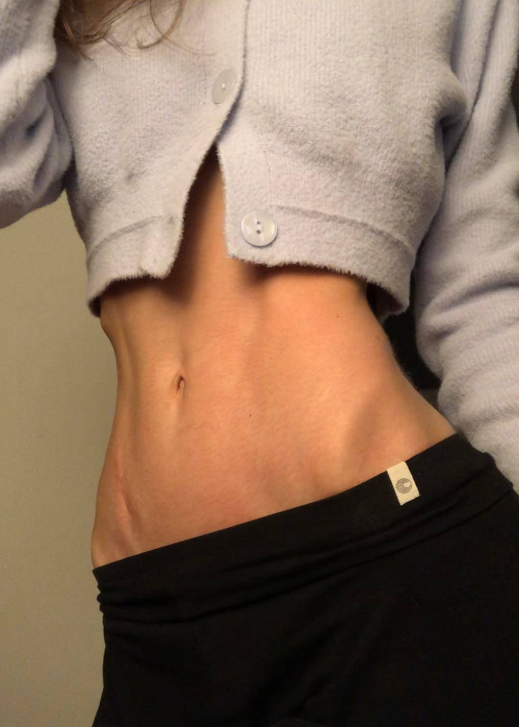 Do you like my hipbones? 🫶🏻 | Scrolller