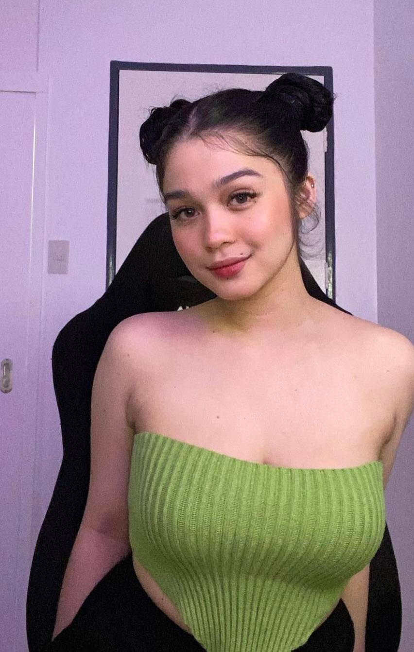 Do you like my ponytail buds.🍏💚 | Scrolller