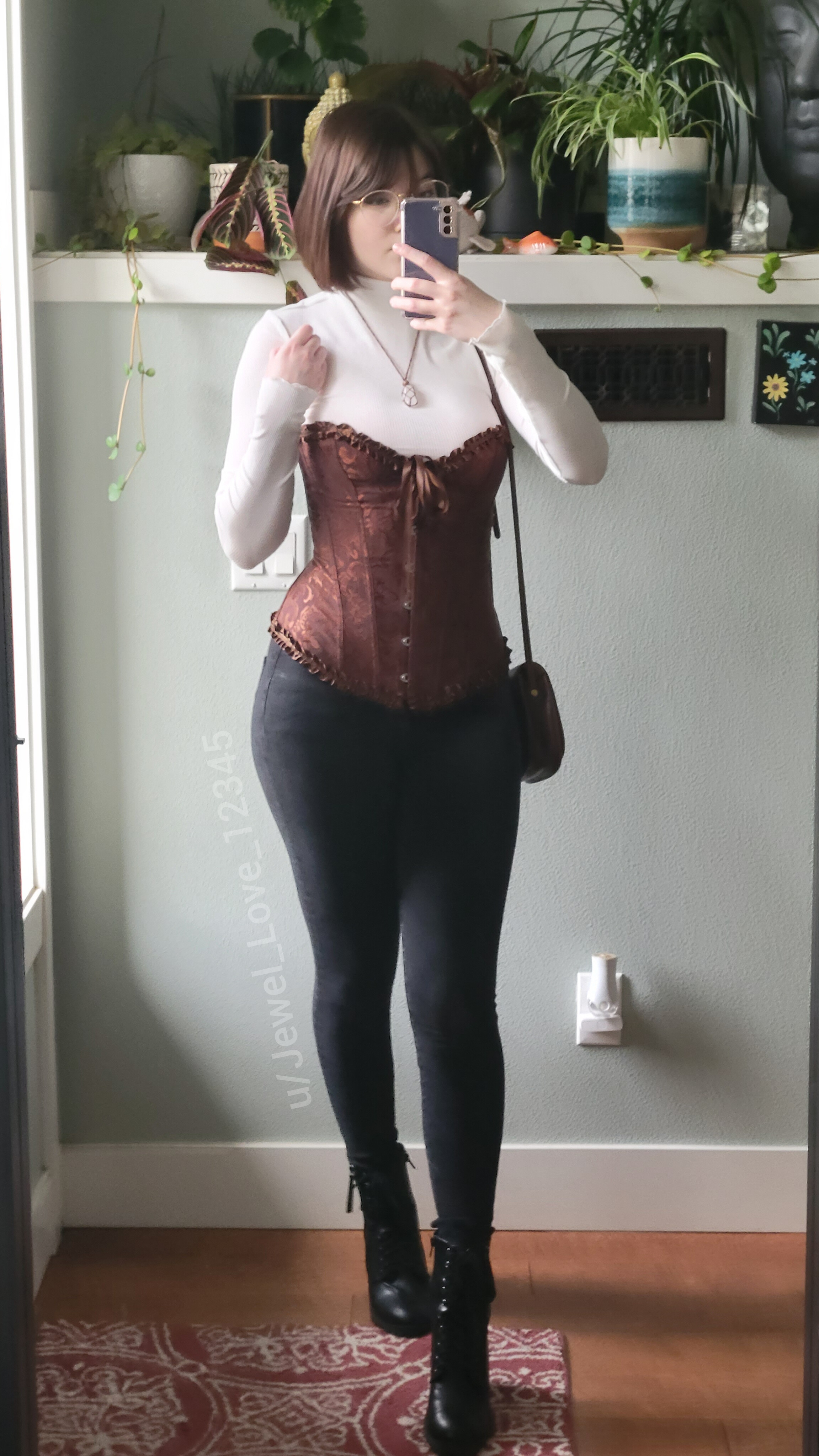 Do you like the way this corset hugs my curves? | Scrolller