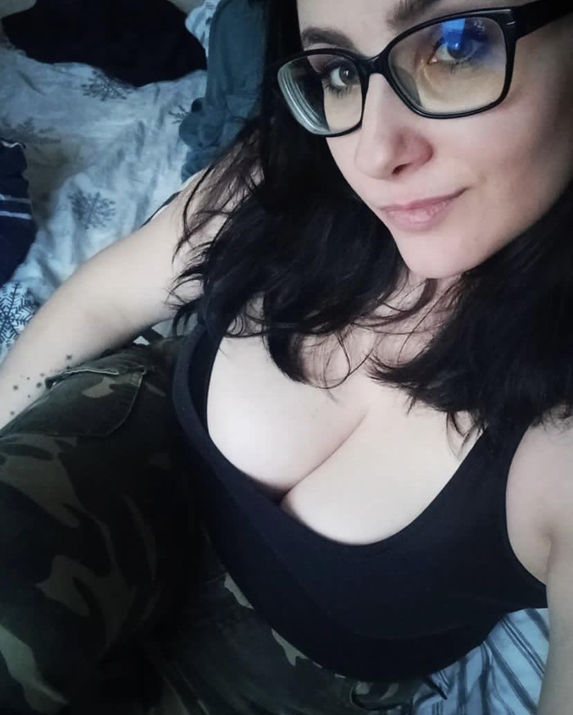 Do you like what you see? | Scrolller