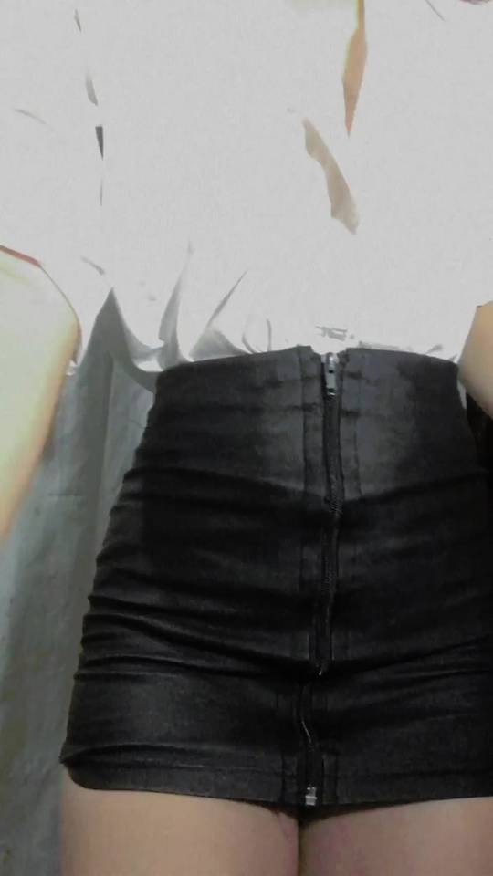 Do you think my boss will like this gift? :3 | Scrolller