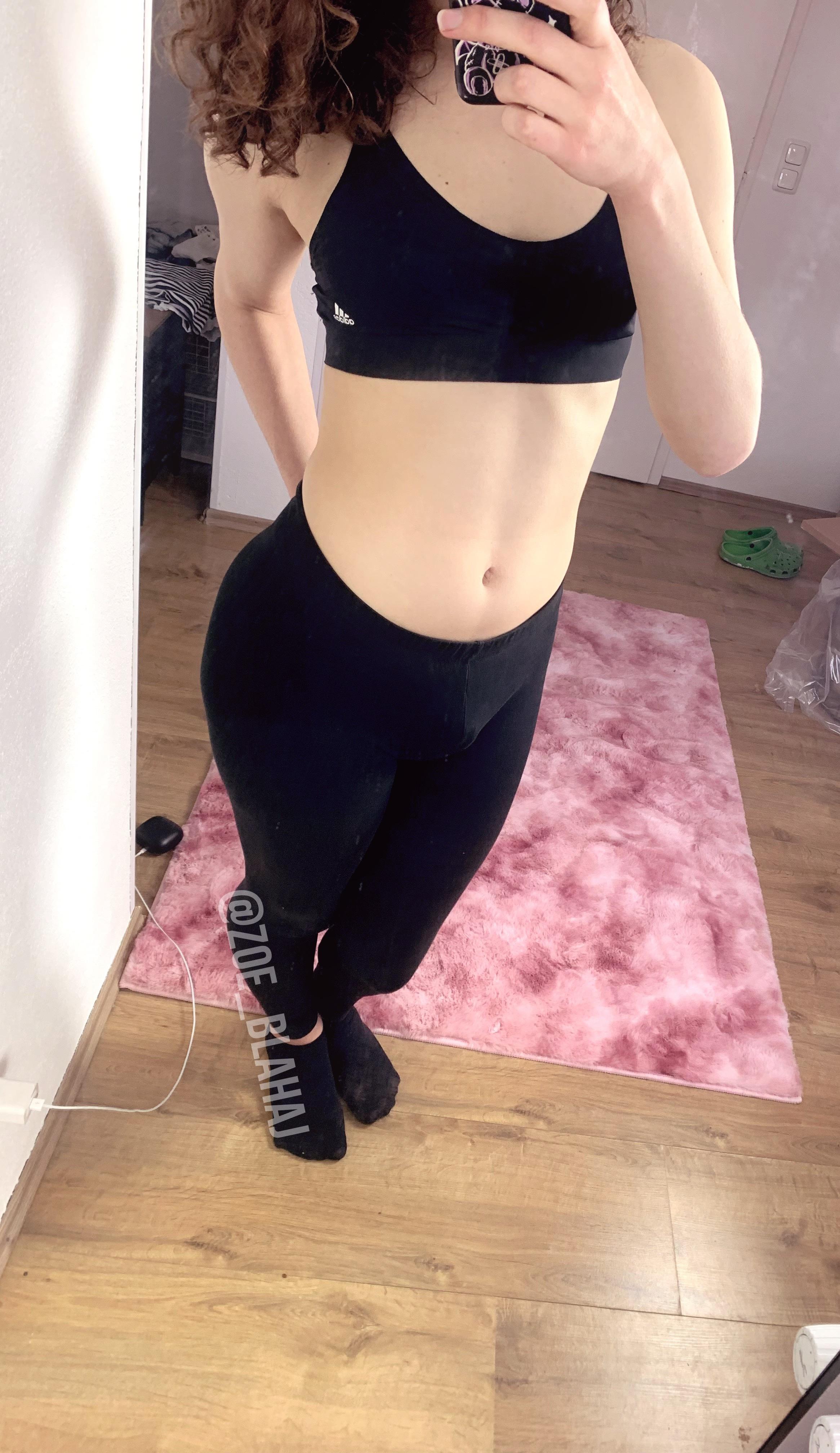 Do you wanna help me workout? 😮‍💨💕🥰 | Scrolller