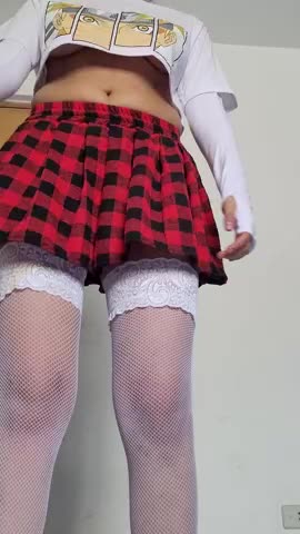 Doing this trend flashing boobs | Scrolller