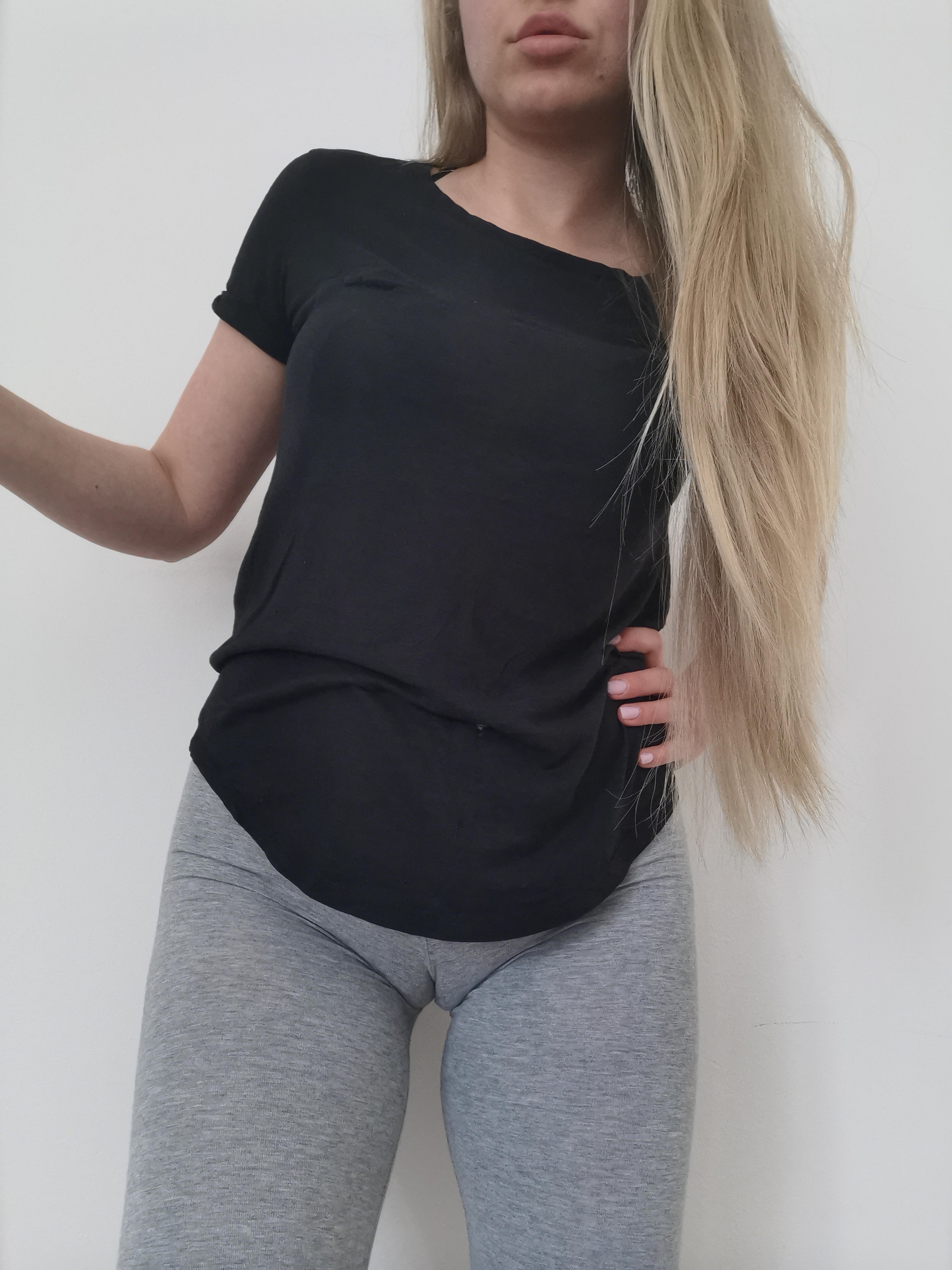 Looking For Serious Camel Toe Eater Scrolller