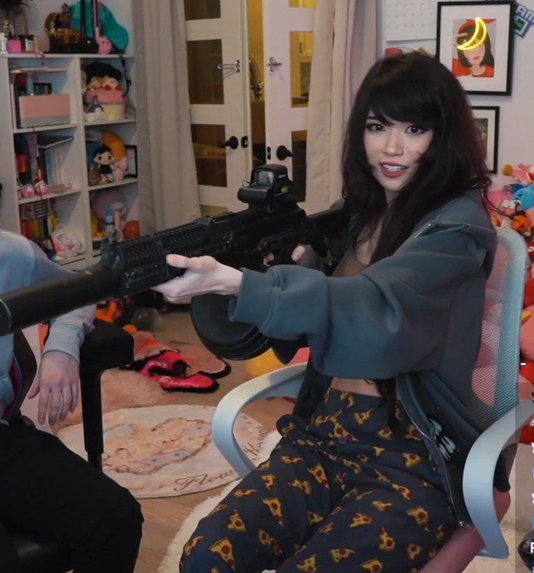 Don't Fuck With Emi | Scrolller