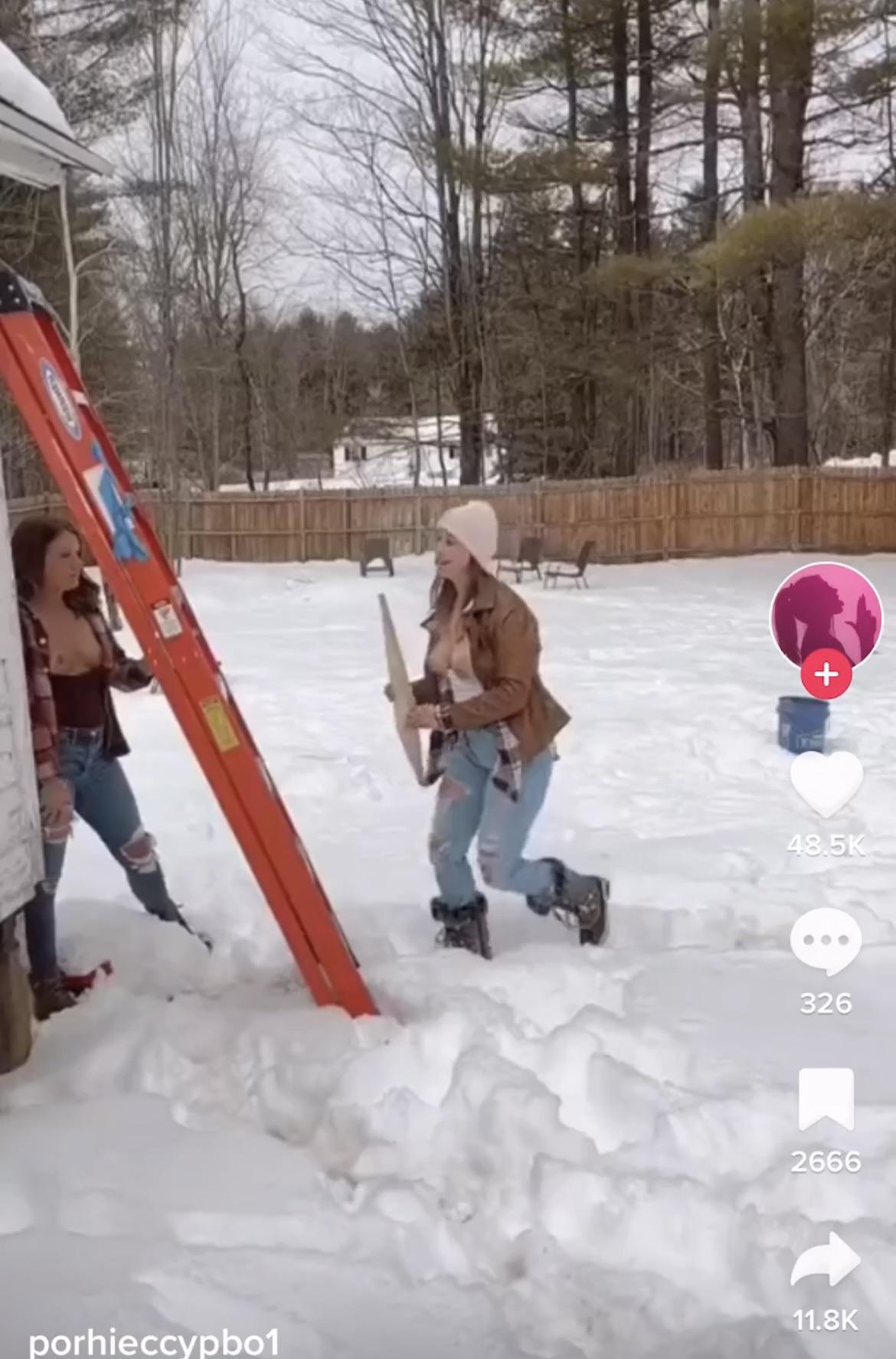 Double trouble | Scrolller