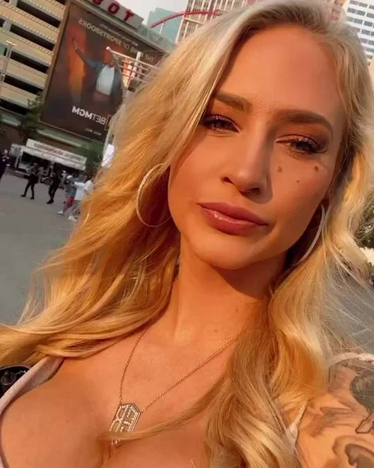 Ebanie Bridges - Australian Boxer | Scrolller