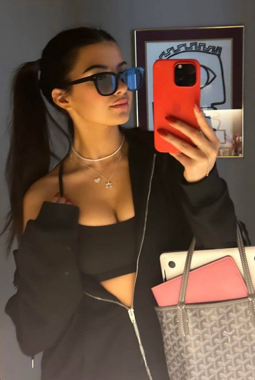 Ellie Zeiler is hot without even trying | Scrolller