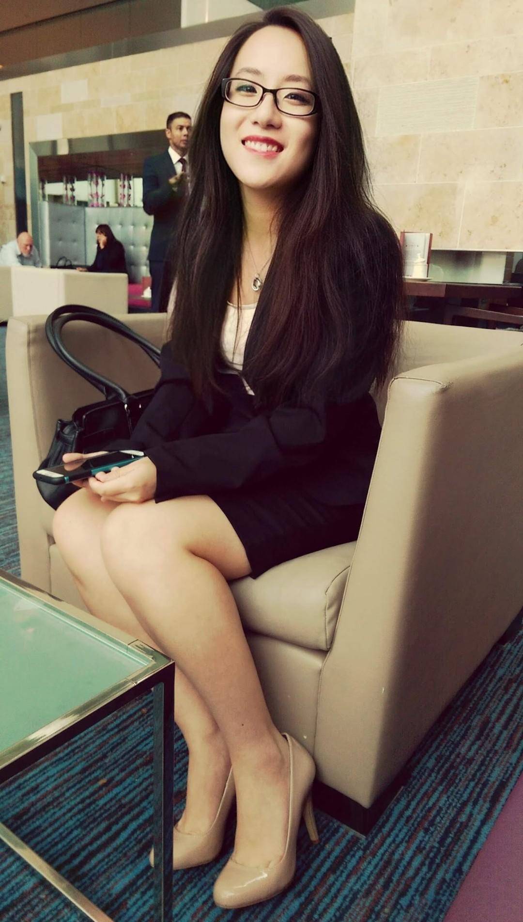 Enjoying my break in the cafe | Scrolller