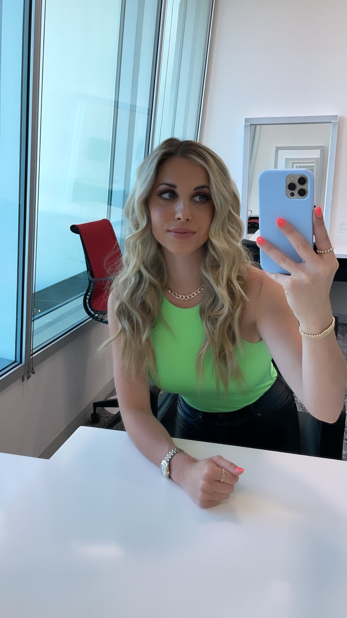 erin dolan | Scrolller